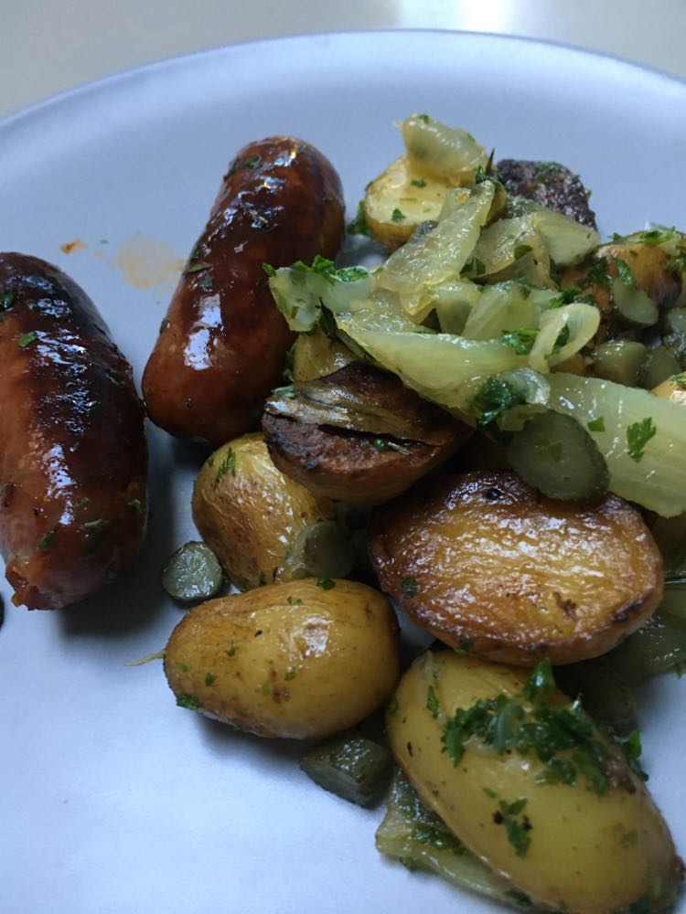 Grenailles rôties, oignons fondants, cornichons et chorizo – Passion ...