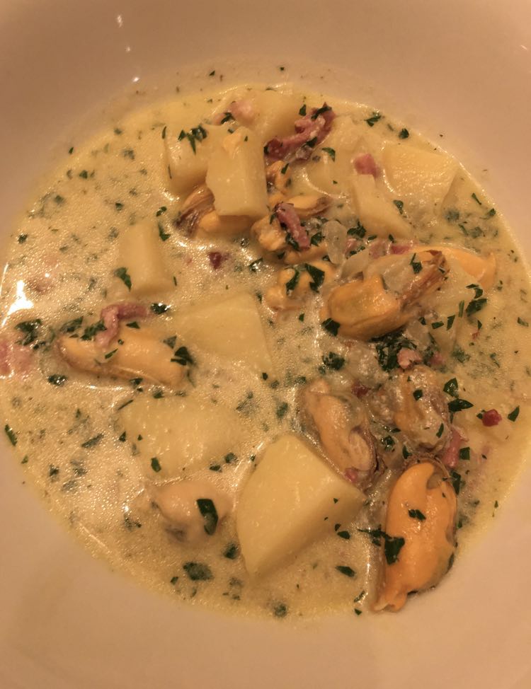 Moules chowder (chaudrée) au stilton – Passion-Cuisine